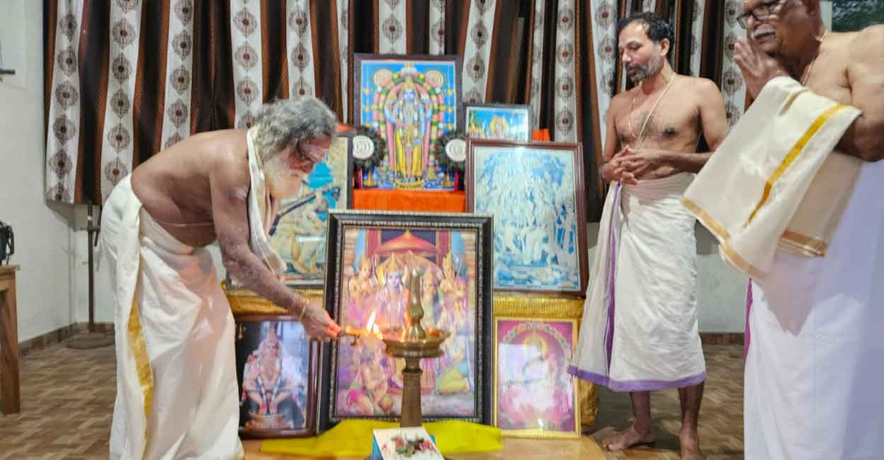 രാമായണ മാസാചരണത്തിന് ഒരുങ്ങി തൃക്കളത്തൂർ ശ്രീരാമസ്വാമി ക്ഷേത്രം ...