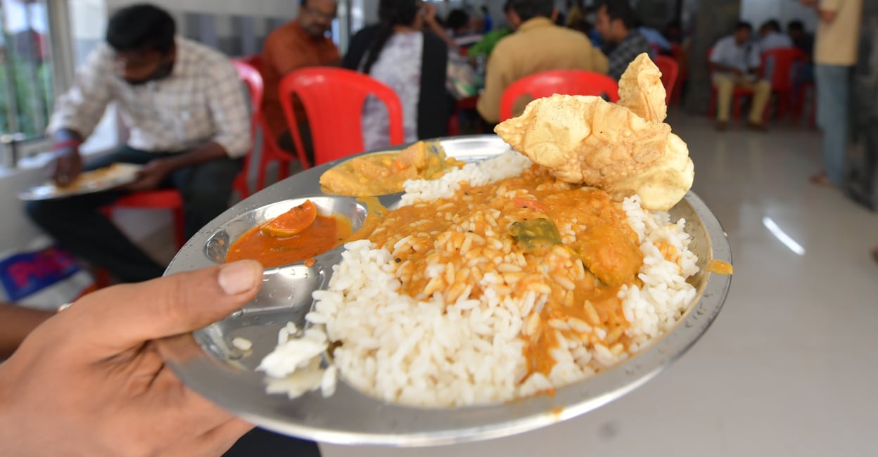 കേരളത്തിലെ ഹോട്ടലുകളെല്ലാം പൂട്ടും, ഗ്യാസ് കിട്ടാനില്ല, ഛോട്ടുവിന് ഡിമാ ...