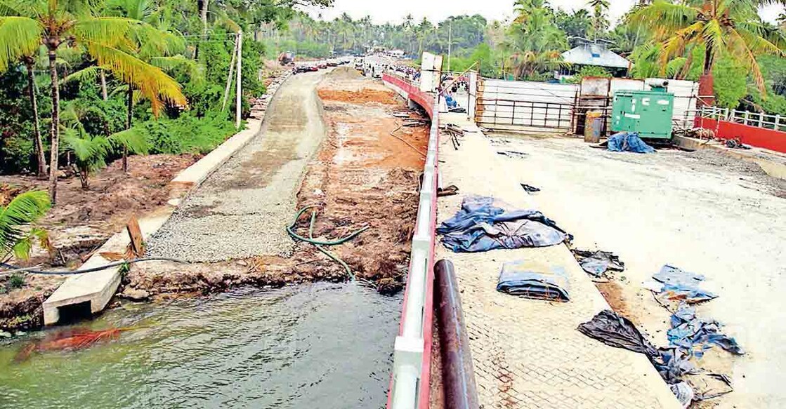 പെരുമ്പളം പാലത്തിന്റെ അപ്രോച്ച് റോഡ് ടാറിങ് നാളെ തുടങ്ങും; പാലം ...