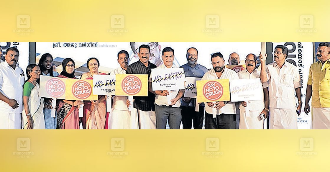 ‘കിളി പോയി’ തിരിച്ചറിവായി, രണ്ടാം ഭാഗത്തിനുള്ള ഓഫർ നിരസിച്ചു: നടൻ അജു വ ...