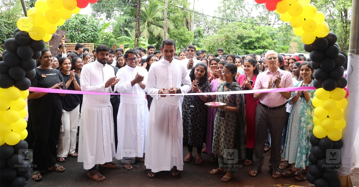 ‘ഗ്രെൻസെൻലോസ് ഗെനീസെൻ’: സർഗക്ഷേത്രയിൽ ജർമൻ ഫുഡ് ഫെസ്റ്റിവ ...