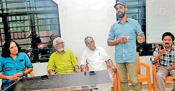 ശ്രീനിവാസ സ്മരണയിൽ; ‘മലയാള സിനിമയിൽ പകരം വയ്ക്കാനില്ലാത്ത അപൂർവ പ്രതിഭ ...