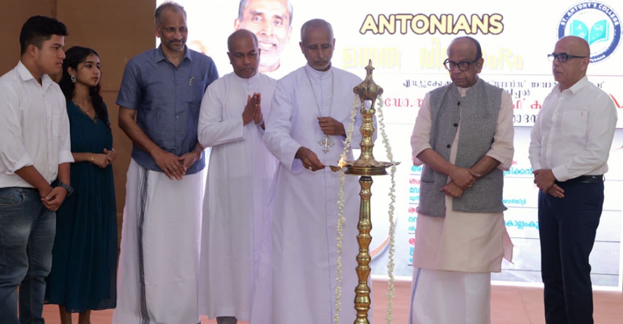 മാനവികതയെ മഹത്വവൽക്കരിക്കുകയാണ് ആധുനിക വിദ്യാഭ്യാസത്തിന്റെ ലക്ഷ്യം: മാ ...