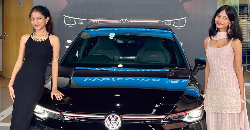 മിയയുടെ കാർ കളക്ഷനിൽ ഗോൾഫ് ജിടിഐ മുതൽ പോർഷെ വരെ; തുടക്കം മാരുതി 800 ...