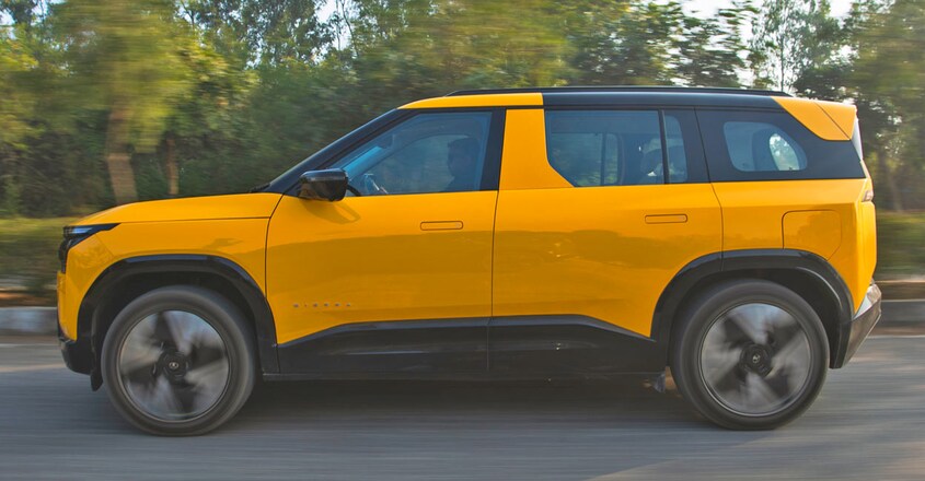 സിയേറ, ആഘോഷമായി രണ്ടാം വരവ് - Tata Sierra Test Drive Report | Malayala ...