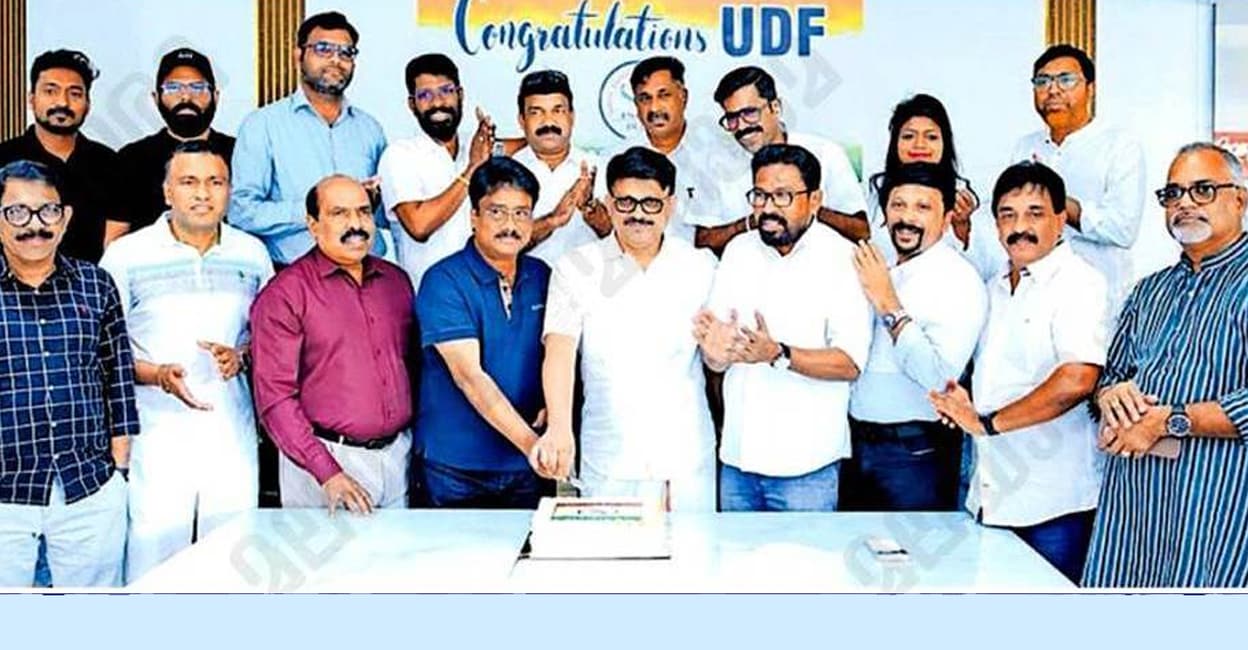 കടൽ കടന്ന് യുഡിഎഫ് ആഹ്ലാദം ആഘോഷം ഉഷാറാക്കി അനുഭാവികൾ - Kerala Local ...