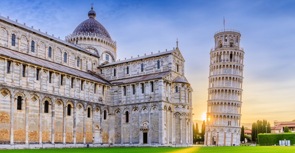 ചരിഞ്ഞ ഗോപുരത്തിനു കീഴിലെ ആ ഫലകം; അതിലെഴുതിയ ചരിത്രരഹസ്യം! - Leaning ...