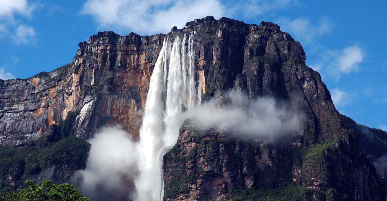 ജലം ഭൂമിയിലെത്തും മുൻപ് മൂടൽമഞ്ഞാകും - Angel Falls | Venezuela ...