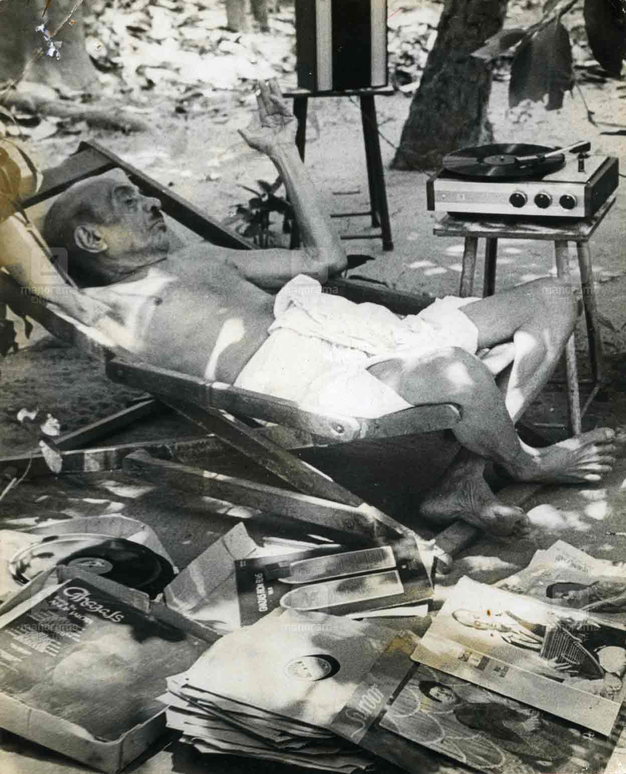 എല്ലാവരെയും കോർത്ത സ്നേഹച്ചങ്ങല | Sheela Tomy's Tribute to Basheer's ...