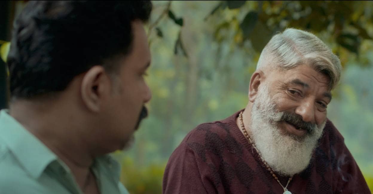 ദുരൂഹതകളുടെ ഭാണ്ഡക്കെട്ടുമായ് ‘ആമോസ് അലക്സാണ്ടർ’; ടീസർ എത്തി | Amos ...