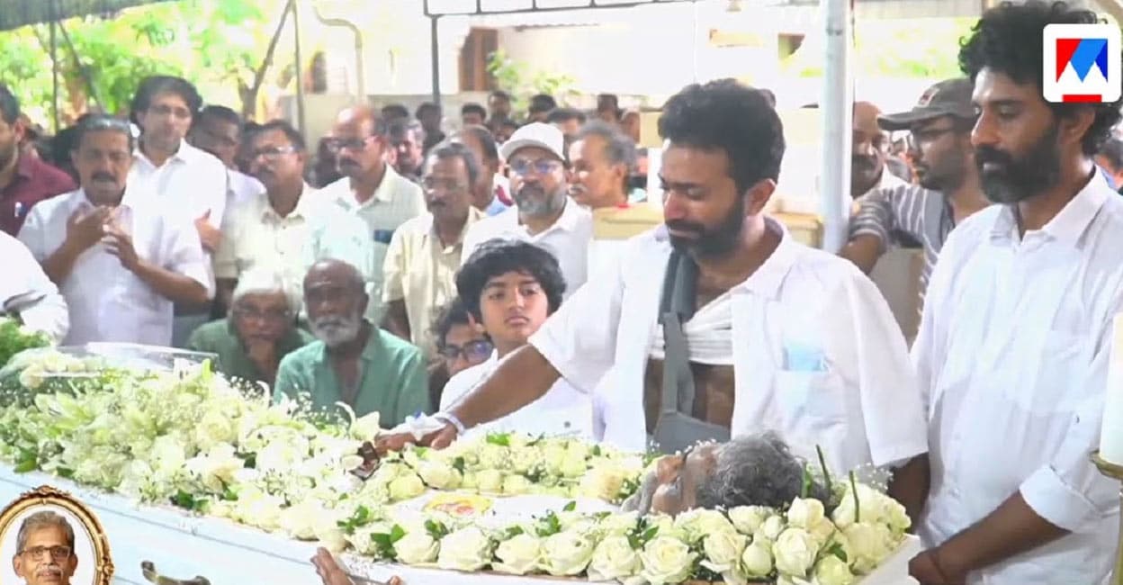 ഷൈനിനെ ആശ്വസിപ്പിക്കാനാകാതെ ഉറ്റവർ; വേദനയോടെ അച്ഛനു വിട നൽകി താരം ...