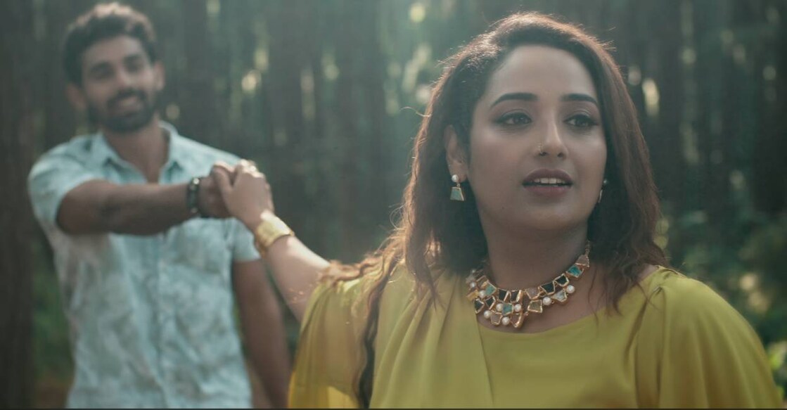 ഹിന്ദി അധ്യാപിക ഒരുക്കിയ പ്രണയഗാനം; ശ്രദ്ധനേടി ഖോ ജാവൂ | saritha ...