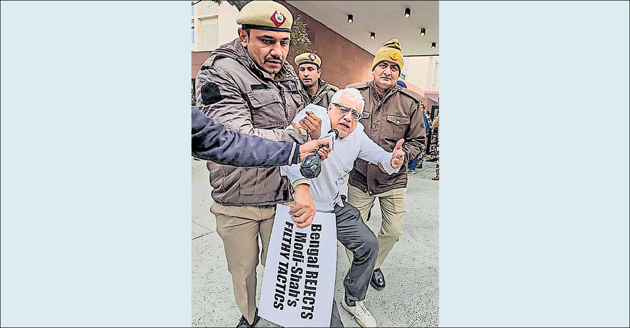 തെരുവിലും കോടതിയിലും മമത – ഇ.ഡി യുദ്ധം | മനോരമ ഓൺലൈൻ ന്യൂസ് - ED Raid ...