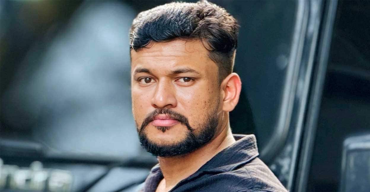 സുഹൃത്തിന്റെ വിവാഹത്തിൽ പങ്കെടുക്കാനെത്തിയ അർജുൻ ആയങ്കി കരുതൽ തടങ്കലി ...