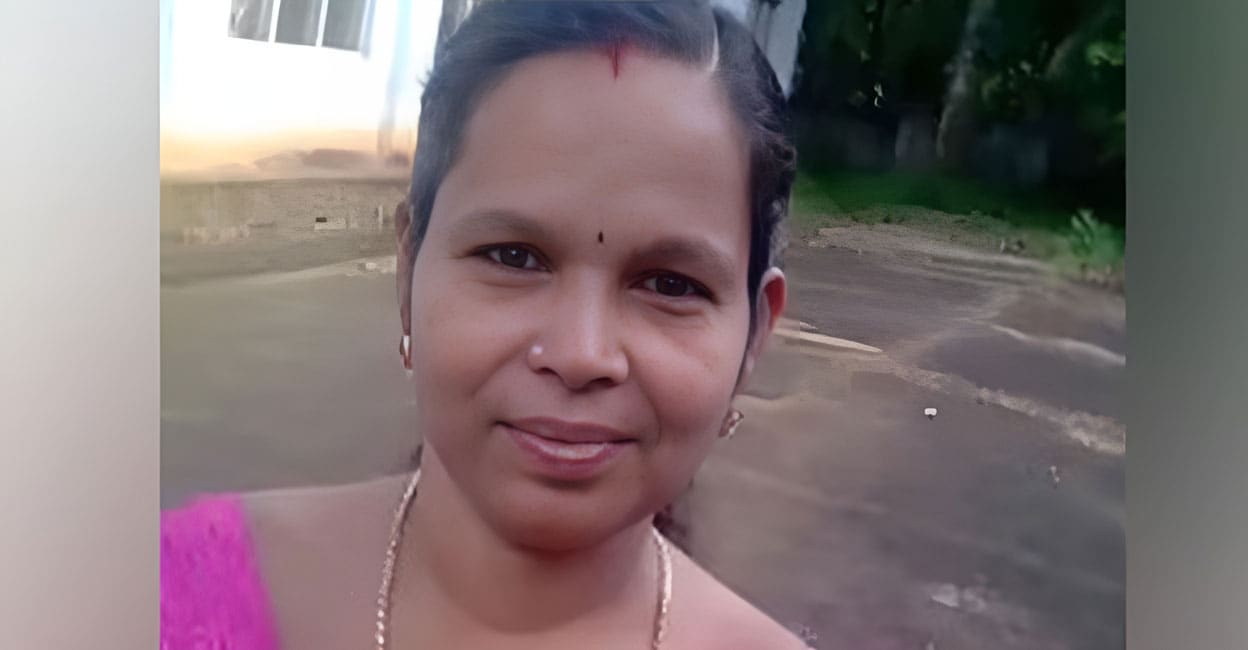 പ്രിയംവദയെ കൊന്ന് ചാക്കിലാക്കി, സാമ്പ്രാണിത്തിരി കത്തിച്ചു ...