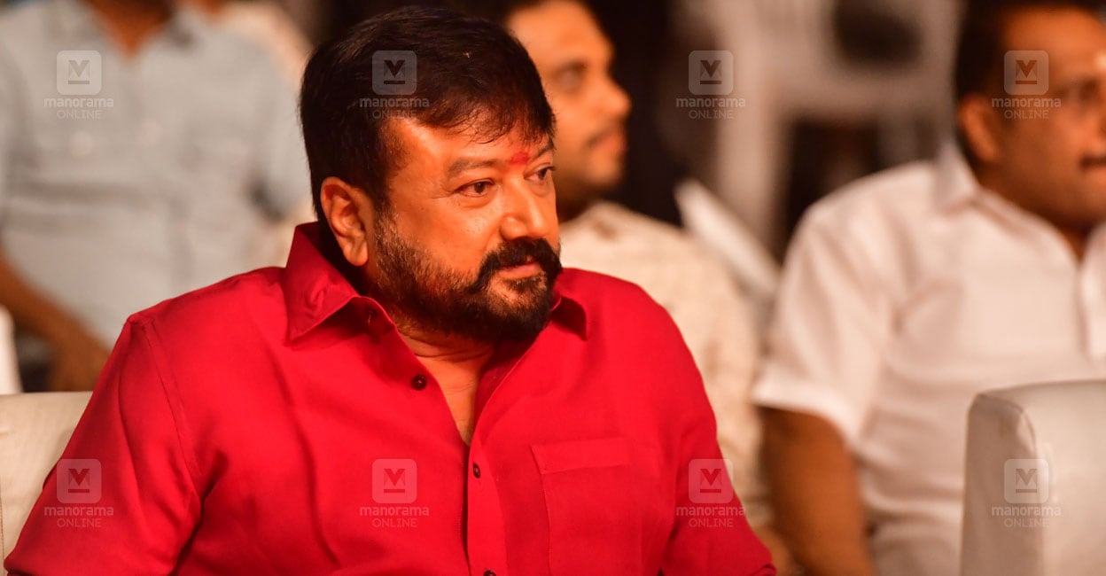 ‘പൂജ നടന്നത് എന്റെ വീട്ടിലല്ല; ഉണ്ണികൃഷ്ണൻ പോറ്റിയെ കാണാറുണ്ട്, പല ...