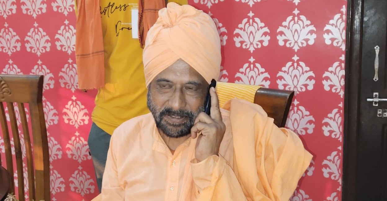 പത്മശ്രീ ജേതാവായ സന്യാസിക്കെതിരെ ബലാത്സംഗ ആരോപണം; ജോലി വാഗ്ദാനം ചെയ്ത് ...