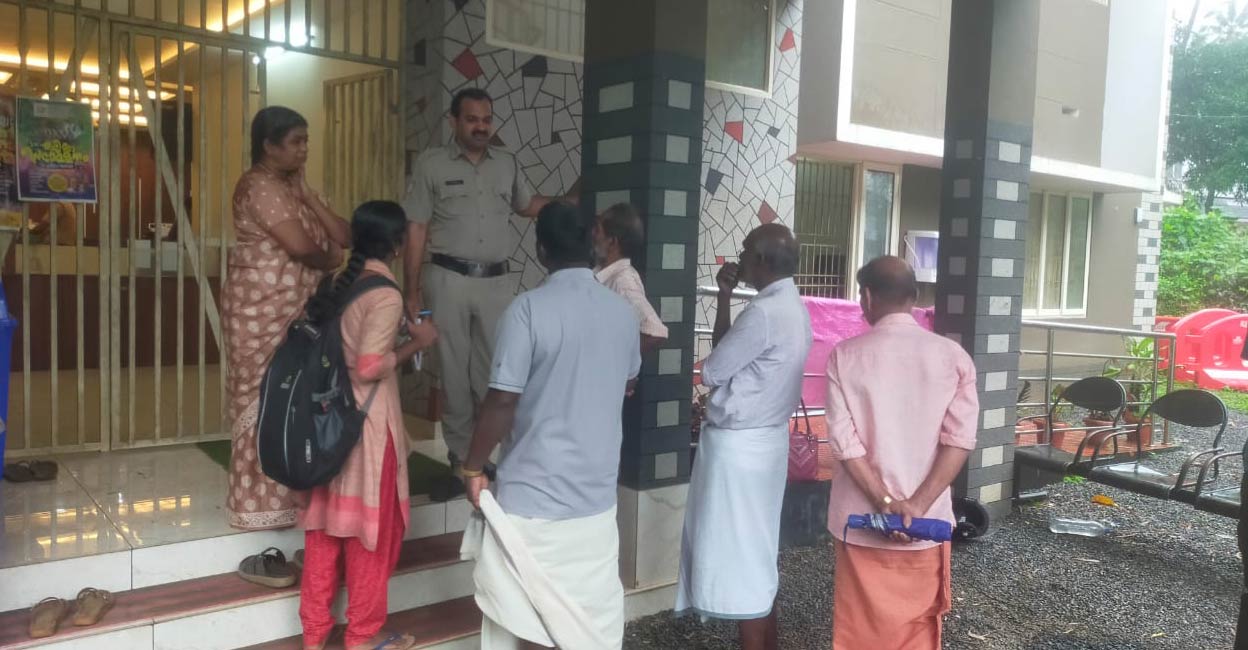 ഒരാഴ്ച കഴിഞ്ഞ് വരാമെന്ന് പറഞ്ഞ് വീട്ടിൽ നിന്നിറങ്ങി; കണ്ണൂരിൽ നിന്ന് ...