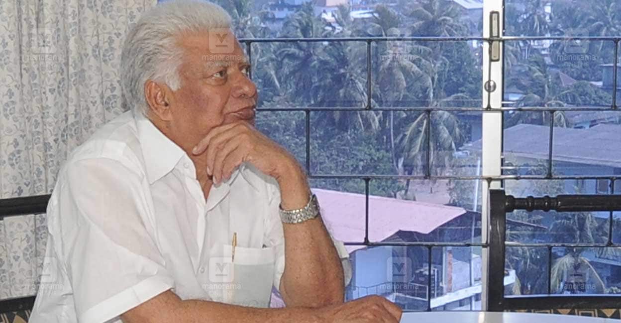 നായനാരുടെ സ്വന്തം ‘തങ്കപ്പൻ’; പെരുമ്പാവൂർ നഗരസഭയെ മൈനറിൽ നിന്നും ...