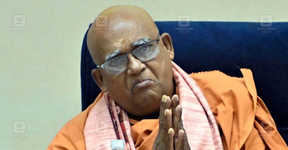 ശിവഗിരിയിലെ പൊലീസ് നടപടി; ആന്റണിയെ പിന്തുണച്ച് സ്വാമി സച്ചിദാനന്ദ ...