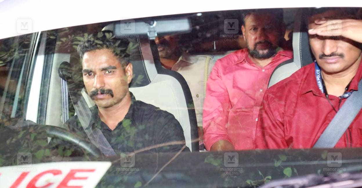 തന്ത്രി കണ്ഠര് രാജീവരര്‍ക്ക് ജയിലില്‍ ദേഹാസ്വാസ്ഥ്യം; ആശുപത്രിയി ...