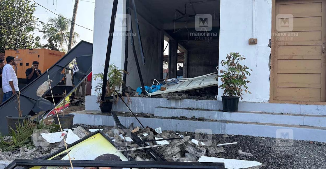 പള്ളി പെരുന്നാളിന് കതിന നിറയ്ക്കുന്നതിനിടയിൽ അപകടം, ഒരാൾ മരിച്ചു | One ...