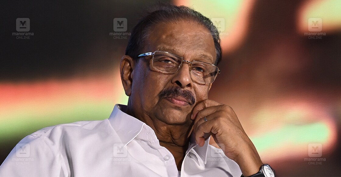 സീറ്റ് ചർച്ചകൾക്കിടെ ഡൽഹിയിൽനിന്ന് മടങ്ങി സുധാകരൻ, പിന്നാലെ പോസ്റ്റ് ...