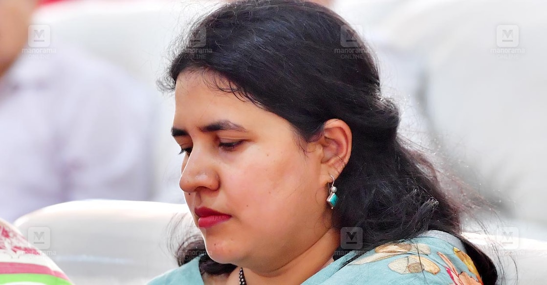 വീണയുടെ ബാങ്ക് ലോക്കർ പരിശോധിക്കാൻ ഇ.ഡി; സ്വത്തുക്കൾ കണ്ടുകെട്ടിയേക്കും ...