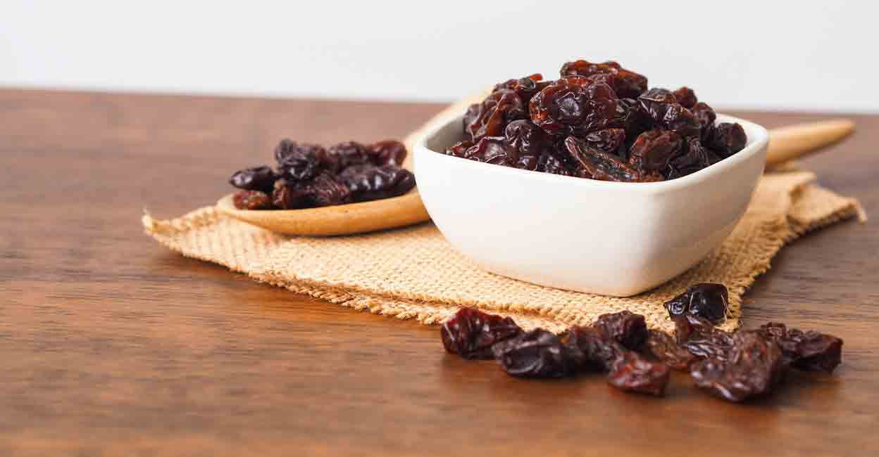Benefits of Eating Raisins on an Empty Stomach
