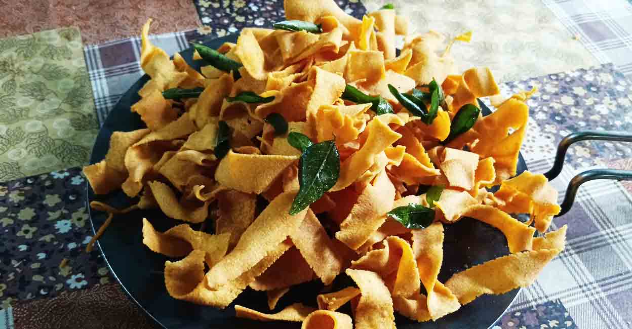 എളുപ്പവഴിയിൽ ഇനി പക്കാവട തയാറാക്കാം | Easy Pakkavada Recipe