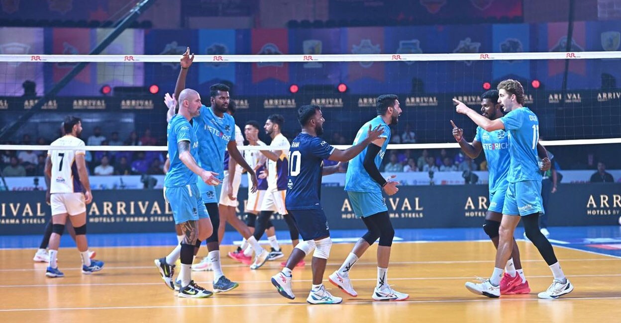 ഗോവയ്ക്ക് ജയം - Prime Volleyball League: Goa Defeats Delhi in Five Sets ...
