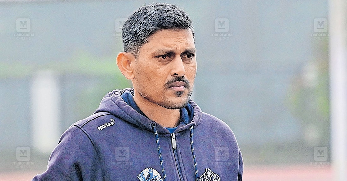 നിങ്ങൾ പന്തിനെ സ്നേഹിക്കൂ; പന്ത് നിങ്ങളെയും സ്നേഹിക്കും!’’- Santosh ...