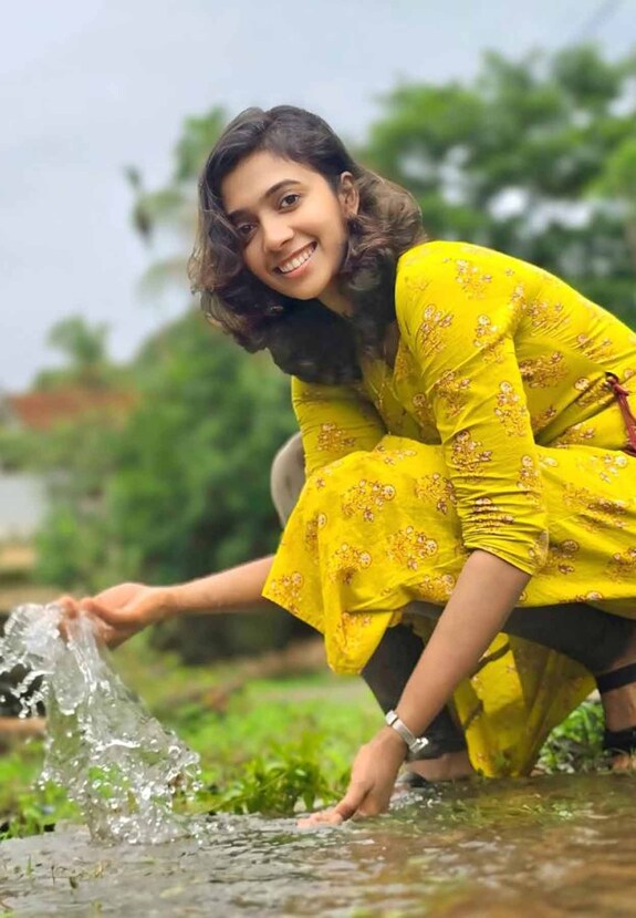 സബൂറ പൊലീസ് യൂണിഫോമിട്ടത് വെറുതെയല്ല; മനസ്സിൽ പതിയുന്ന മുഖങ്ങൾ നിമിഷങ്ങ ...