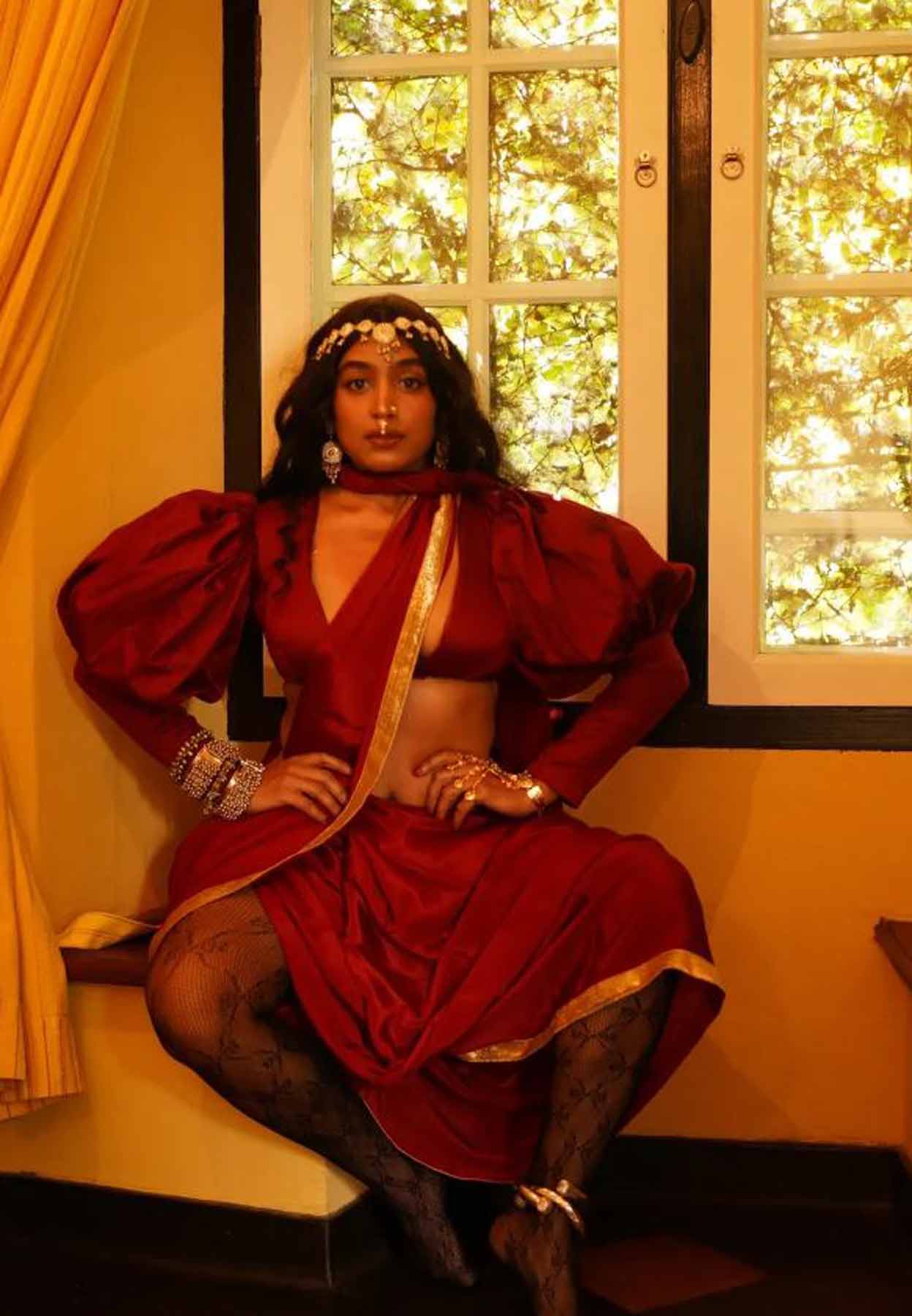 കണ്ണുകളില്‍ കത്തുന്ന തീക്ഷ്ണത; വശ്യസുന്ദരി: ബോൾഡ് ലുക്കിൽ പത്മപ്രിയ- Lifestyle| Padmapriya ...