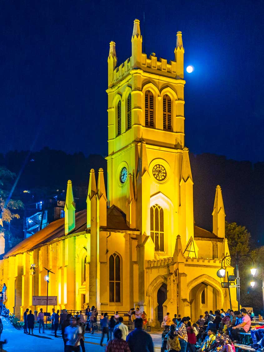 ഹിൽ സ്റ്റേഷനുകളിലേക്ക് ജനപ്രവാഹം; ടൂറിസ്റ്റുകളുടെ പ്രിയങ്കരിയായി ഷിംല ...