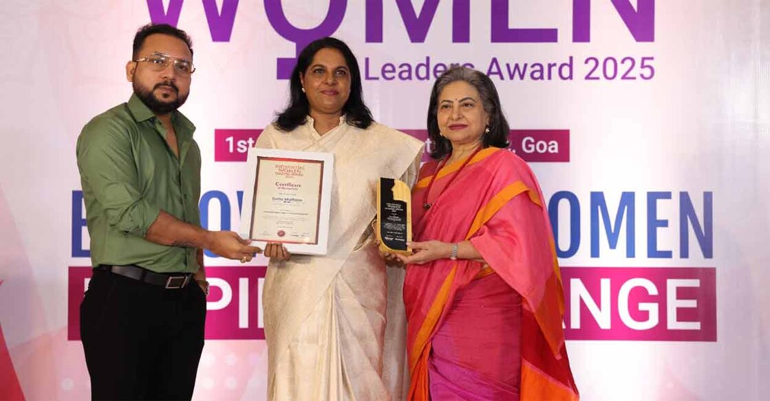 ട്രാവൽ ഇൻ സ്റ്റൈൽ; ഇൻഫ്ലൂവൻഷൽ വുമൺ ഇൻ ലീഡർഷിപ്പ്; അവാർഡ് തിളക്കത്തി ...