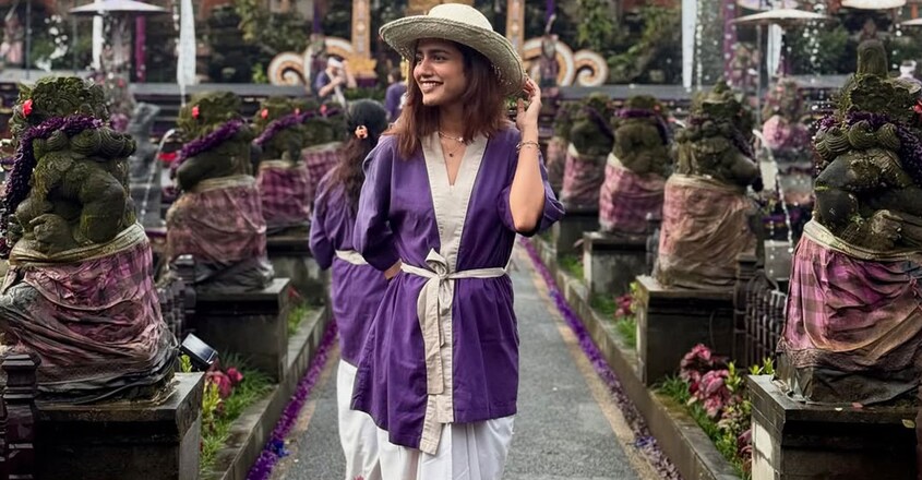 ഹേയ്...നീ എന്ത് സുന്ദരി; ബാലിയുടെ ഹൃദയം തൊട്ട് പ്രിയ വാരിയർ | ബാലി ...