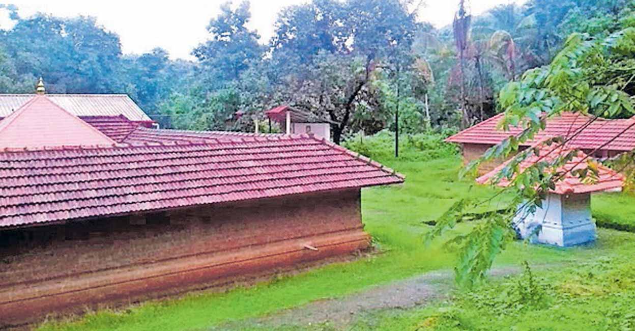കുടുംബൈശ്വര്യത്തിനായി ഈ ക്ഷേത്രദർശനം | Chala Maha Vishnu Temple ...