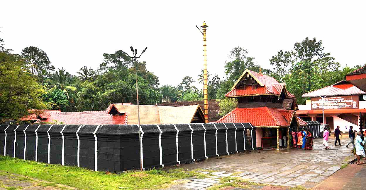 ക്ഷേത്ര ദർശനം നടത്തുമ്പോൾ പാലിക്കണം ഈ ചിട്ടകൾ - Temple Visit | ജ്യോതിഷം ...