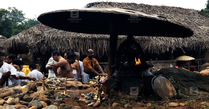 ആചാര പെരുമയിൽ കൊട്ടിയൂർ; കൊടിയേറ്റം പോലുമില്ലാത ഉത്സവം- Exploring the ...