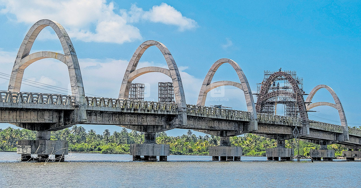 കൂട്ടുംവാതുക്കൽ കടവ് പാലം പണി ജനുവരി ആദ്യം കഴിയും
