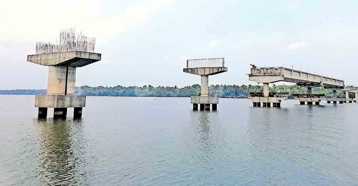 മാക്കേക്കടവ്–നേരെകടവ് പാലം നിർമാണം: അപ്രോച്ച് റോഡിന് പണം അനുവദിച്ചു
