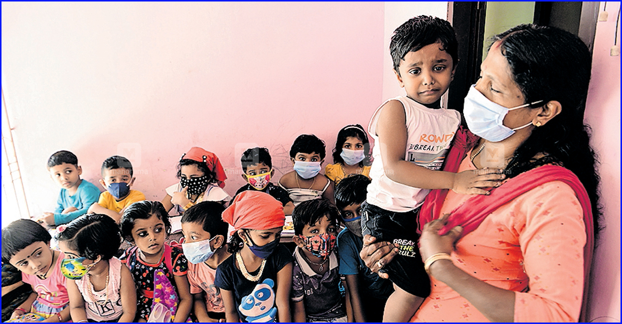 ആടിപ്പാടി വീണ്ടും സ്കൂൾ മുറ്റത്ത്, കളിചിരി മേളം– ചിത്രങ്ങൾ | Kerala ...