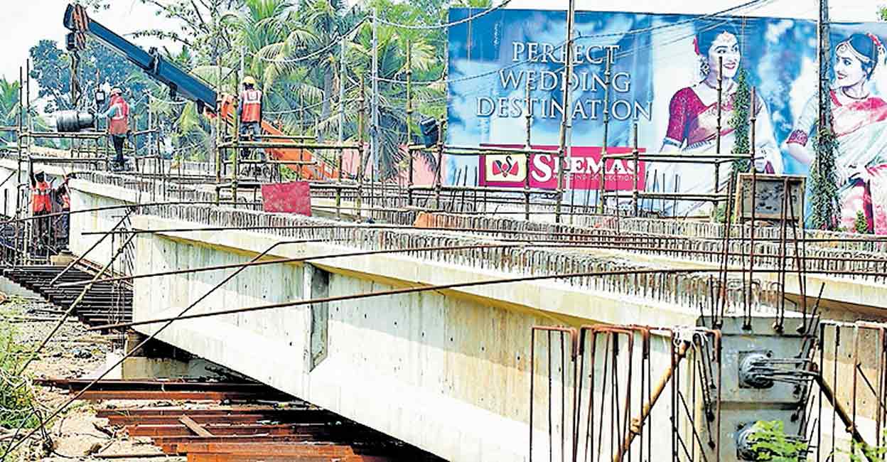 എസി റോഡ് നവീകരണം; 2 മേൽപാലങ്ങളുടെ നിർമാണം അനിശ്ചിതത്വത്തിൽ