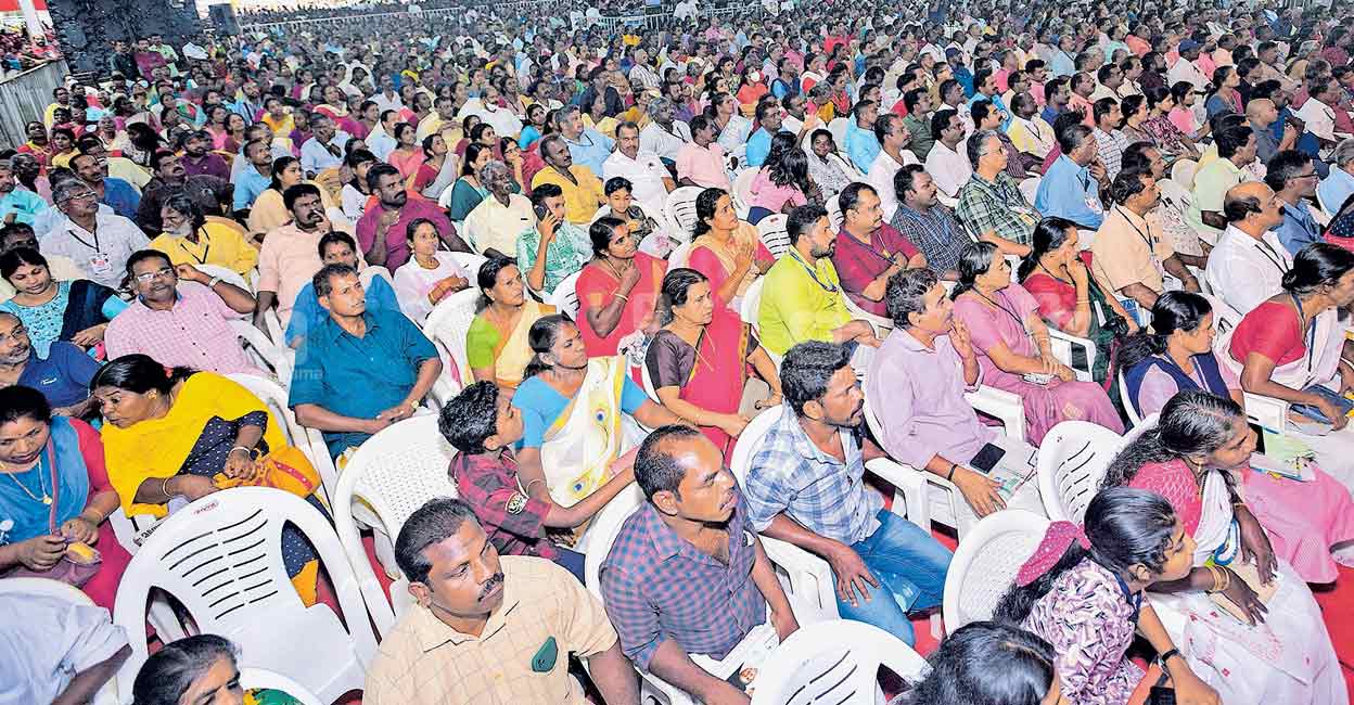 നവകേരളസദസ്സിന് പതിനായിരങ്ങൾ | Nava Kerala Sadas | നവകേരള സദസ്സ് ...
