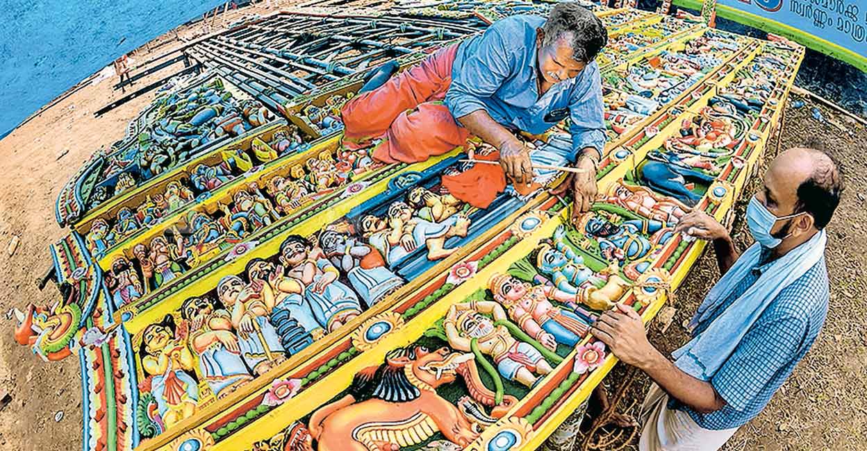 ഓണാട്ടുകരപ്പൂരം... ചെട്ടികുളങ്ങര ദേവീക്ഷേത്രത്തിൽ കുംഭഭരണി കെട്ടുകാഴ്ച ...