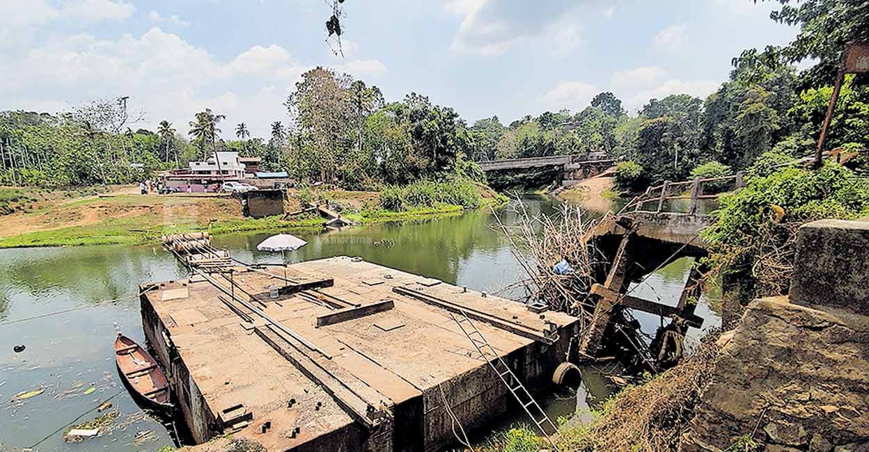 ഇനി കിലോമീറ്ററുകൾ ചുറ്റിക്കറങ്ങേണ്ട, ശാർങക്കാവിൽ ഉയരുന്നു ‘ഉത്സവപ്പാലം’