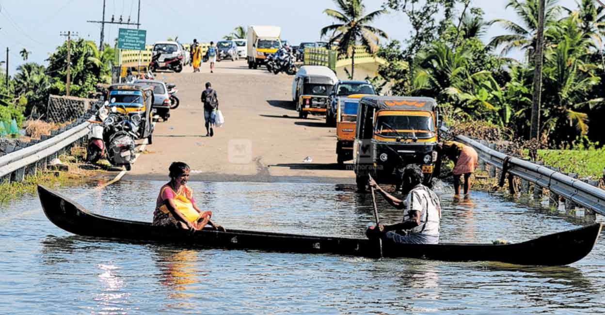മഴ മാറി നിന്നിട്ടും കുട്ടനാടിന് ആശങ്ക; നദികളിൽ മാലിന്യം നിറഞ്ഞു, കെഎസ്ആ ...