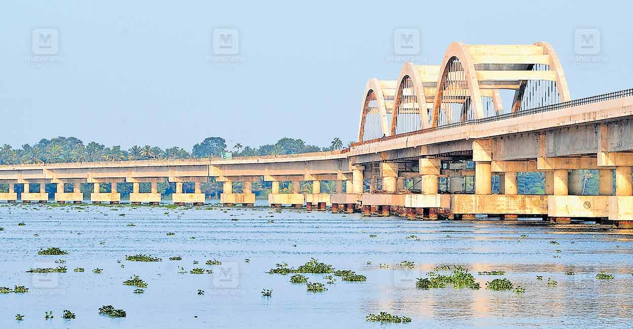 പെരുമ്പളം പാലം: അപ്രോച്ച് റോഡ് നിർമാണം തുടങ്ങി | perumpalam island ...