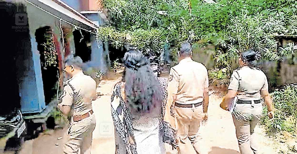 അലമാരയ്ക്കു തീയിട്ട ശേഷം സ്വർണം അപഹരിച്ചു; 31 പവൻ മോഷണം പോയെന്ന് മൊഴി ...